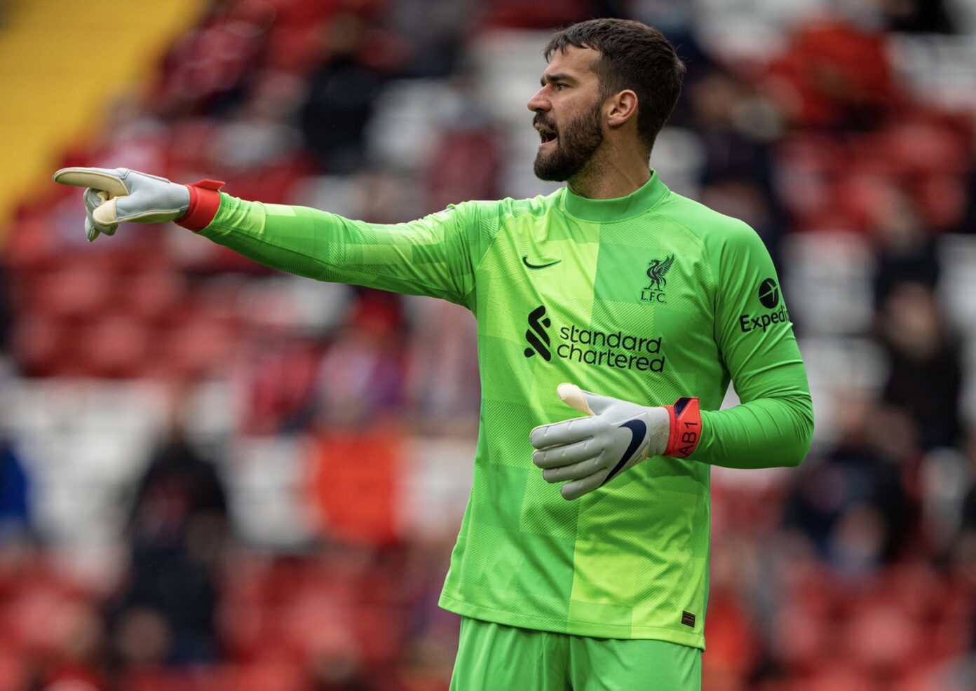 Liverpool 2 0 Crystal Palace Mane Double Secures Champions League